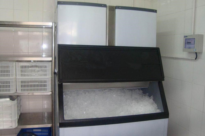 500kg/24h Commercial Cube Ice Maker With ETL For Bars Supermarket 1