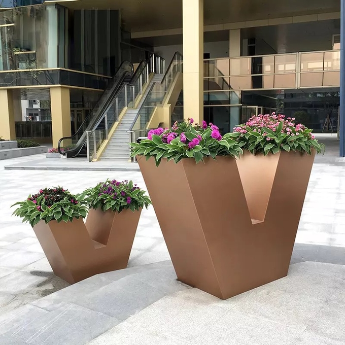 letter V stainless steel plant box for mall decoration surface paint or electroplate 1
