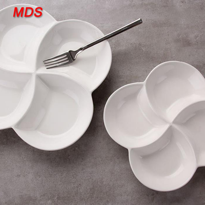 Restaurant korean style white four lattices dessert ceramic divided plate