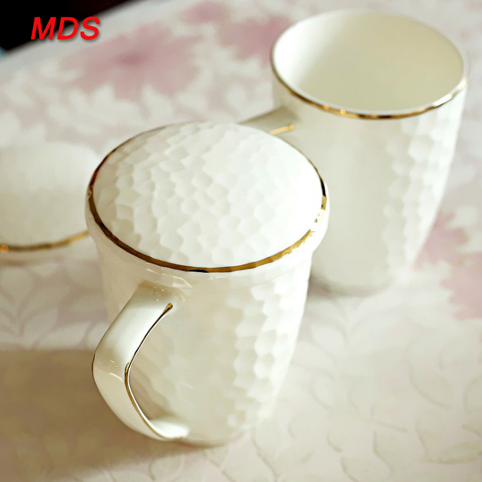 Creative water cube embossed bone china mug with gold rim and lid