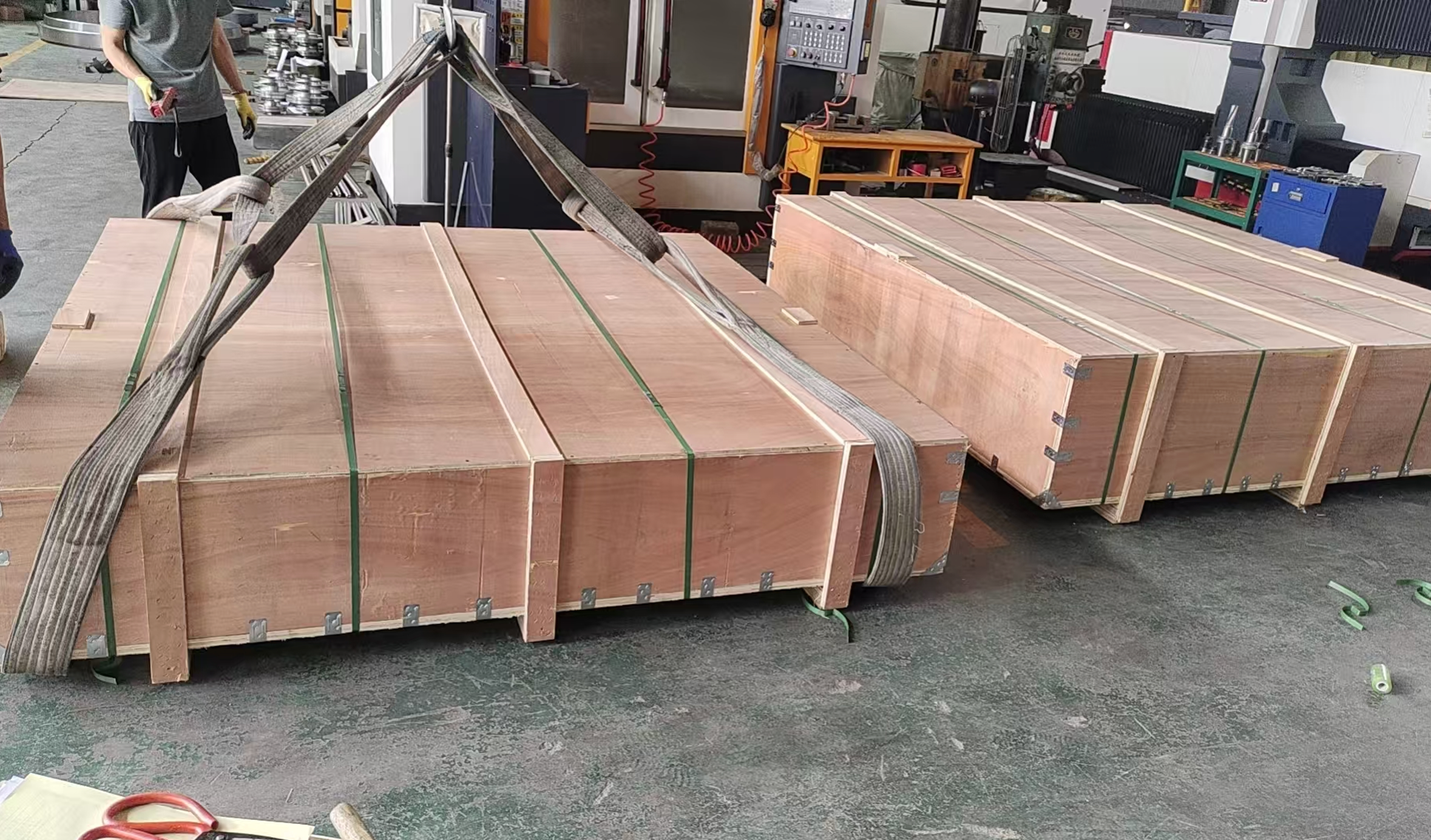 latest company case about Oversized Titanium Weld Neck Flanges Shipped to Indonesia: A 2.2-Meter Export Case  4