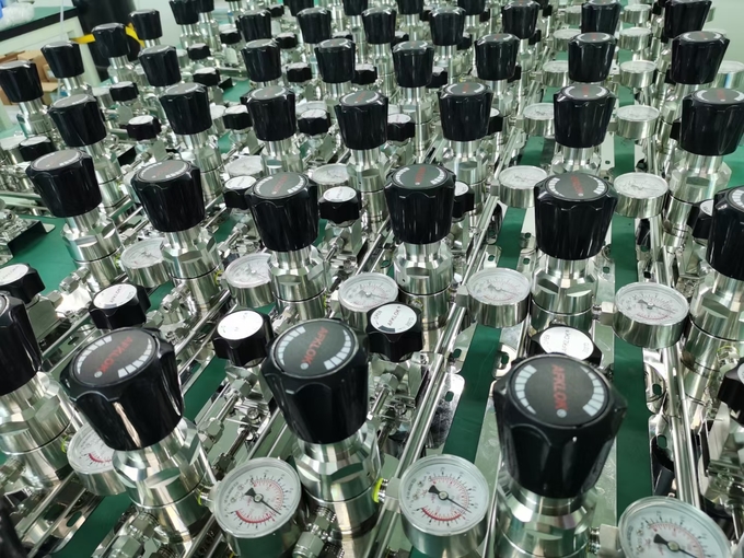 latest company news about The Working Principle of The AFKLOK Pressure Regulator Guarantees The Stable Operation of The System.  1